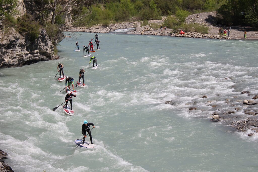 Du stand up paddle en eau vive à l’Outdoormix Festival