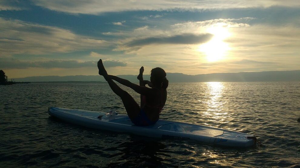 Découvrez Emma qui vous propose de faire du Sup Pilates sur Sup Passion.com