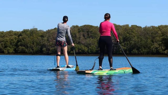 Comment voyager en avion avec son stand up paddle
